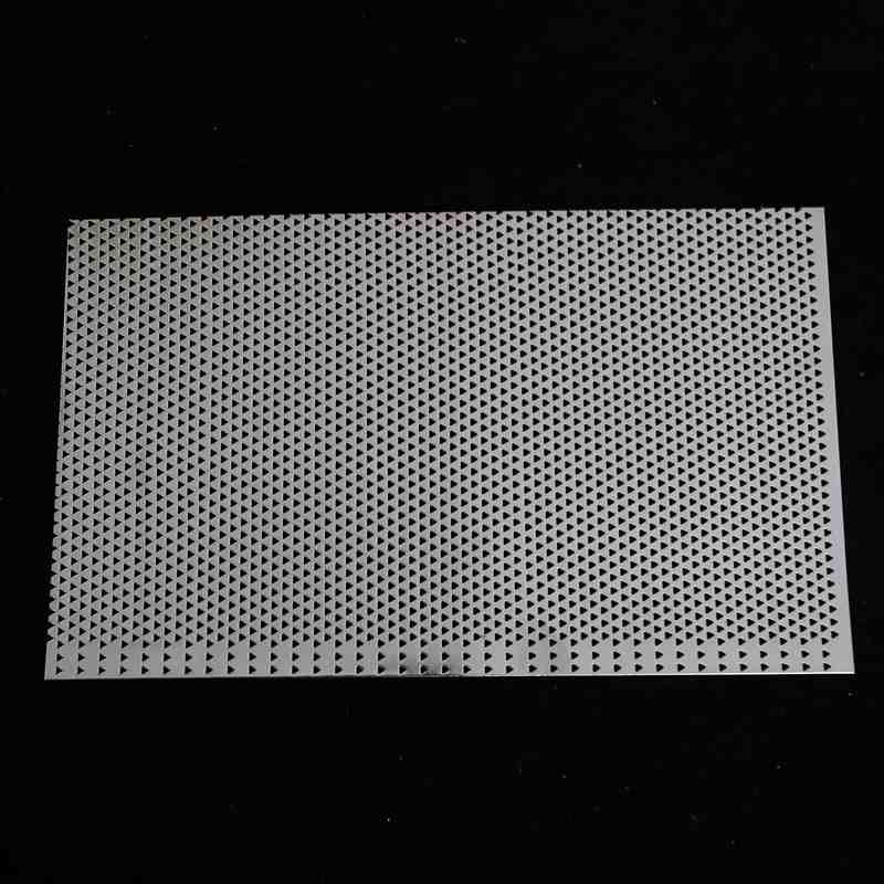 Aluminum Stainless Steel Perforated Wire Mesh Triangle Hole Anti Corrosion